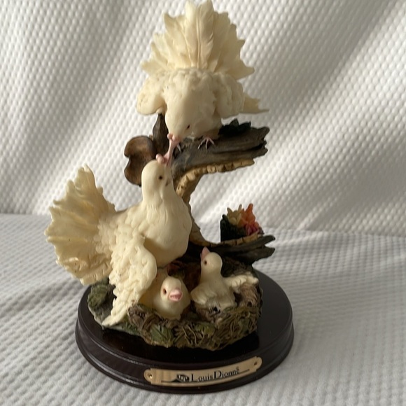 Louis Dionne | Accents | Louis Dionne Doves Figurine Featuring A Family ...